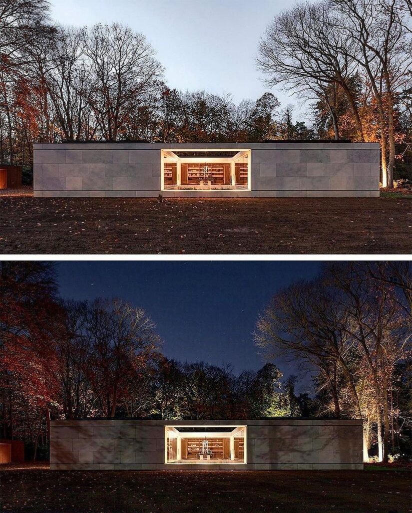 Modern Minimalist Home Concept: Harmony of Glass & Concrete